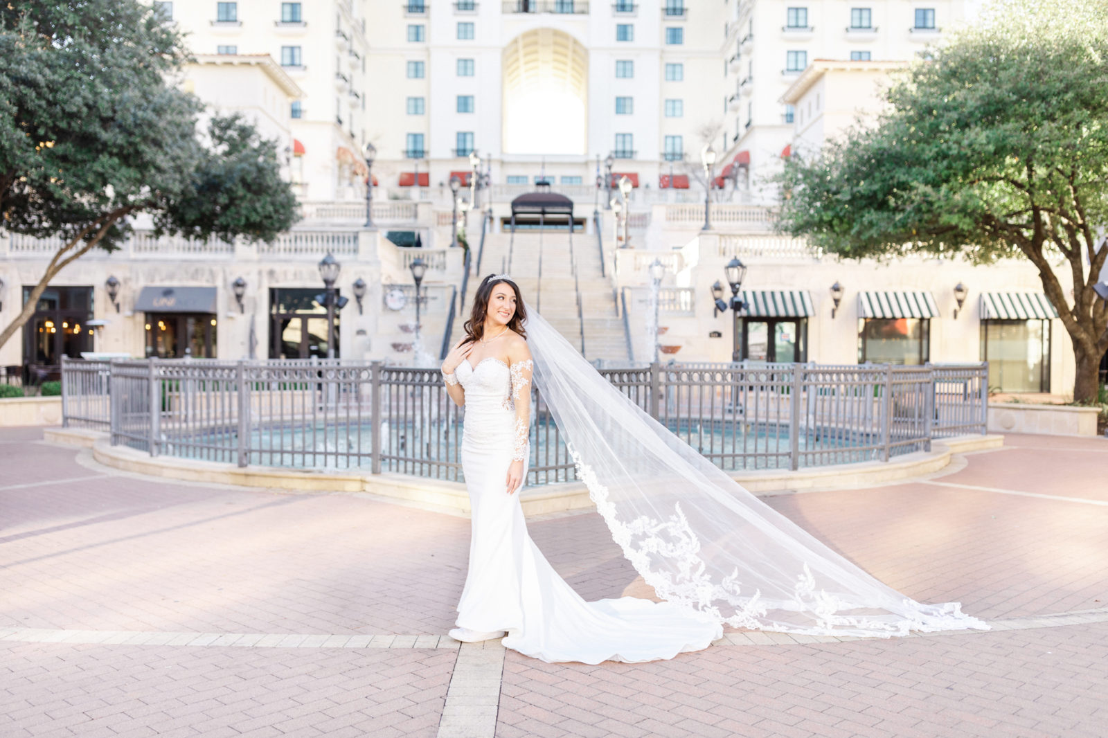 Dominique + Xavier | Bride and Groom Session at Eilan Hotel | Dominion ...